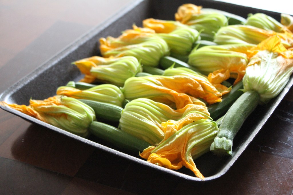 How to cook courgette flowers – Chez Moi
